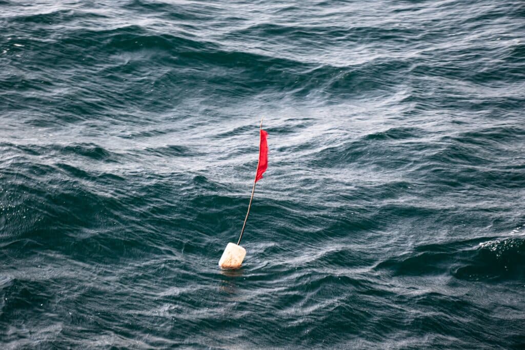 Lost at Sea: 8 Tips for Surviving Open Waters